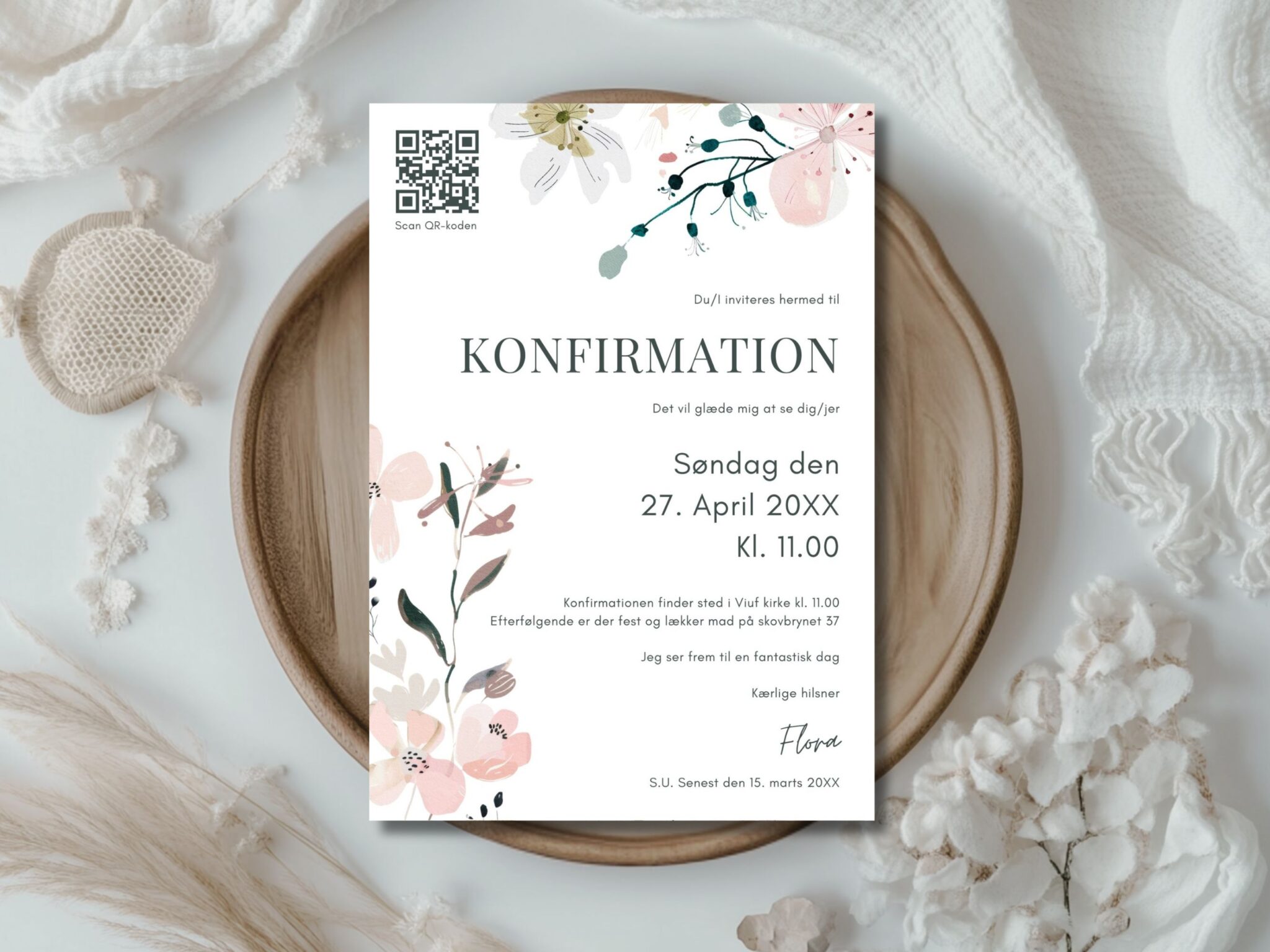 Konfirmationsinvitation med QR kode | Lyserøde blomster